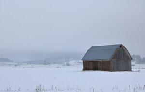 Flash Fiction Writing Prompt: The Barn | Celebrating Independent Authors